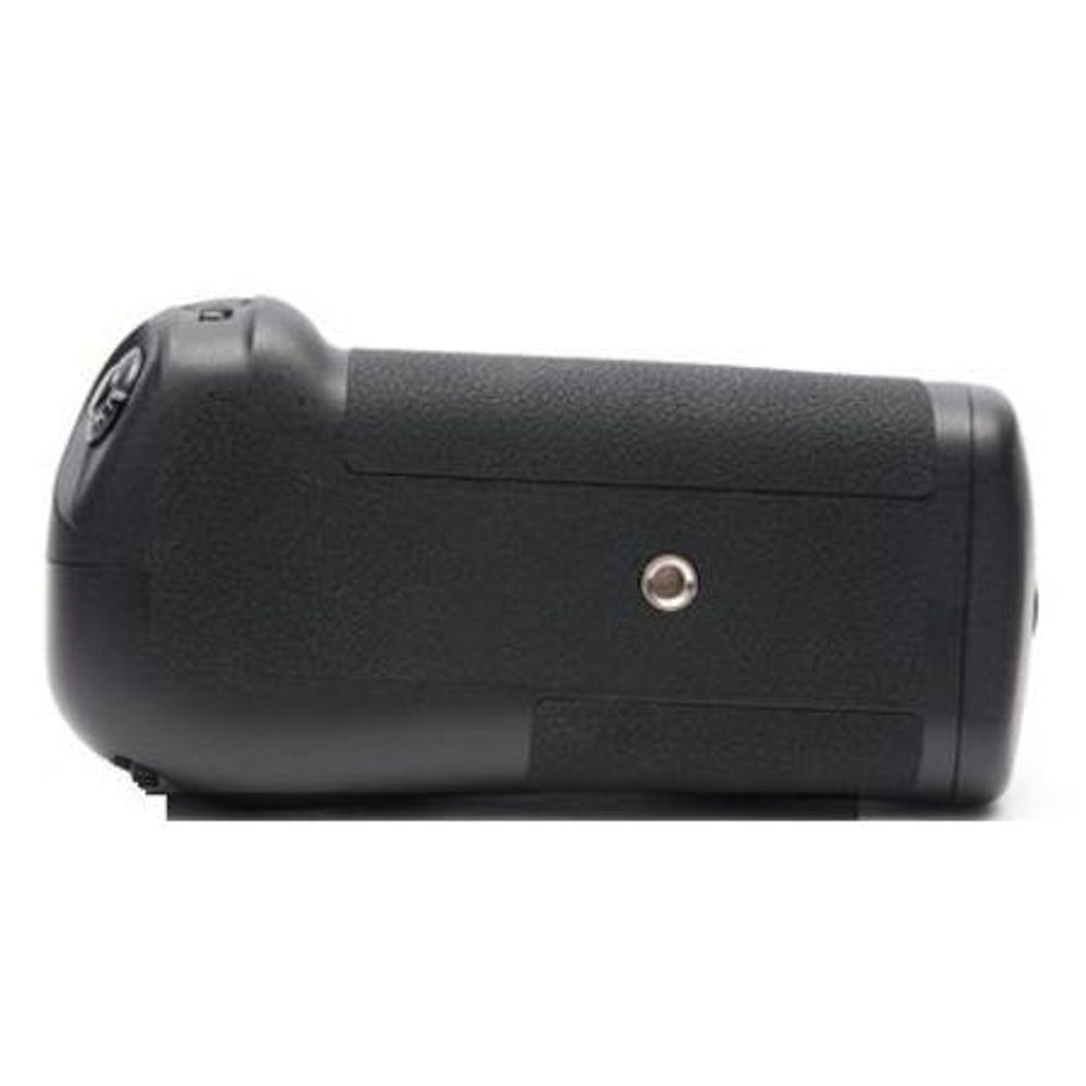 Battery Grip MK-D300 - WorldView