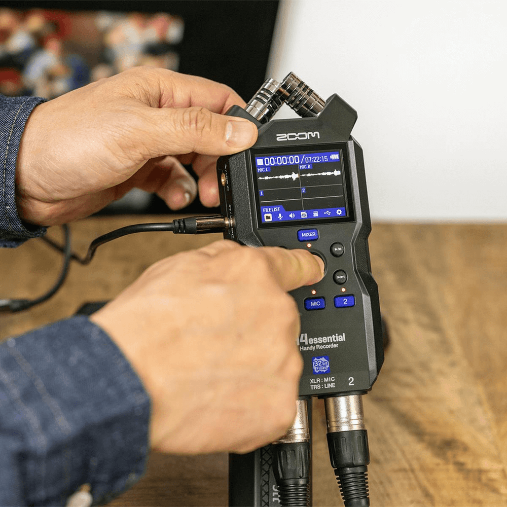 Gravador de Áudio Zoom H4essential - eMania Foto e Video