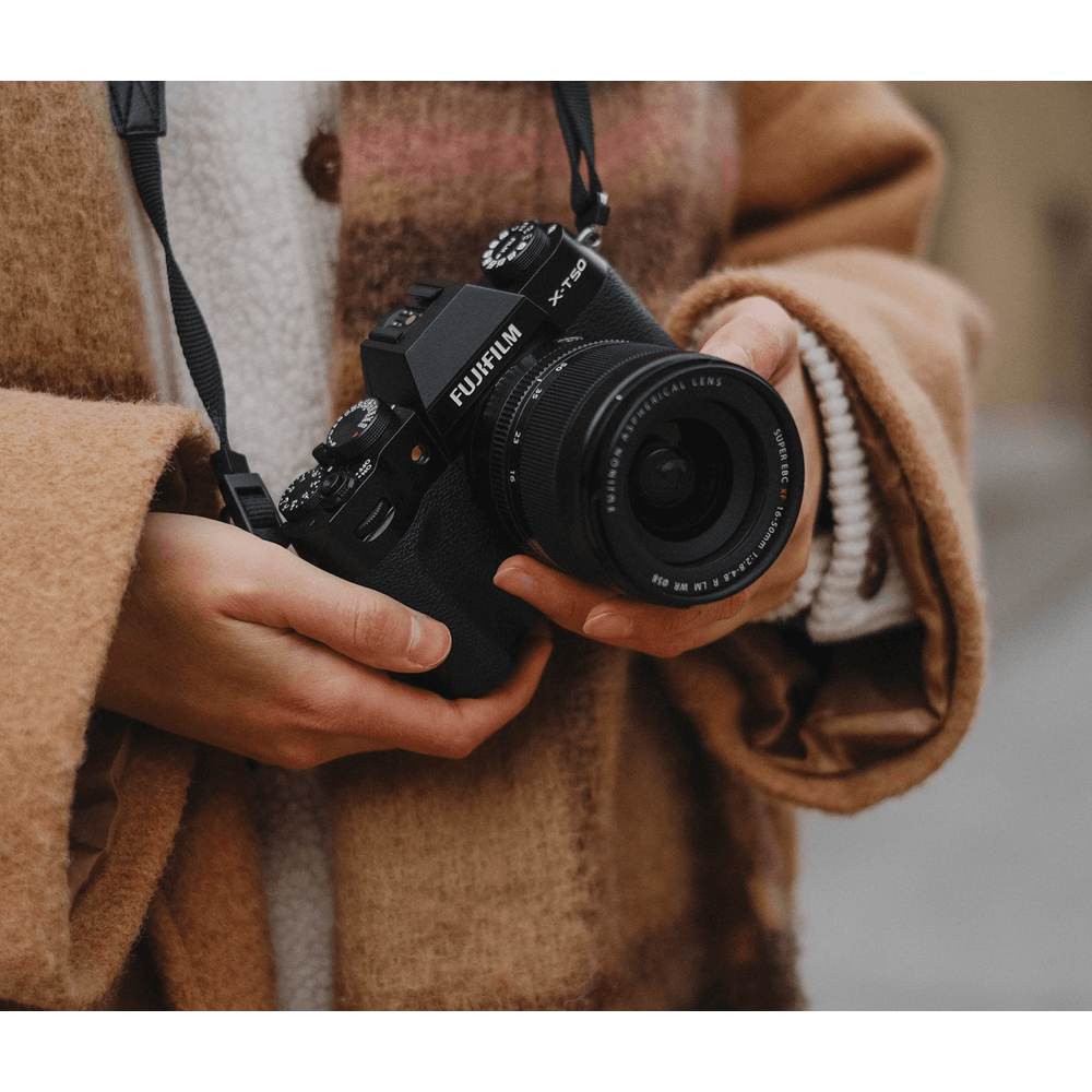 FujiFilm X-T50 com Lente XF 16-50mm - eMania Foto e Video